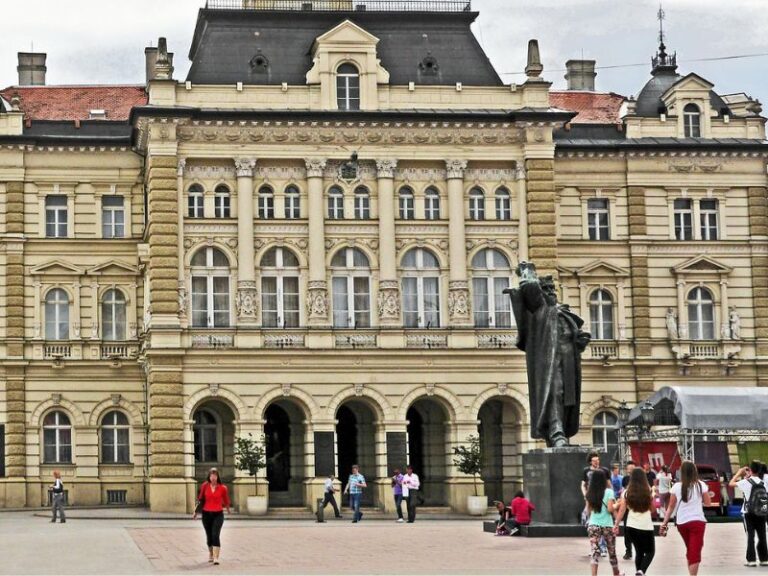 NOVI SAD: Usvojen predlog za spomenik žrtvama nadstrešnice - BILTEN.RS